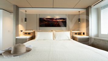 QUEEN TATI Yacht - 123ft MCP Yachts 2023 | YachtBuyer