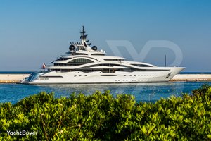 AL LUSAIL Yacht - 123m (404ft) Lurssen 2017 | YachtBuyer