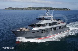AKIKO Yacht - 112ft Alloy Yachts 2007 | YachtBuyer