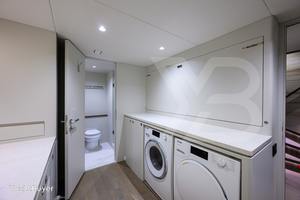 ROCK STARS Yacht - 91ft Horizon 2023 | YachtBuyer