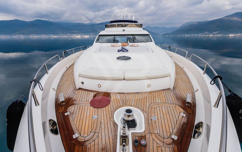 BASYA NICOLI Yacht - 26m (83ft) Sunseeker 2004 | YachtBuyer