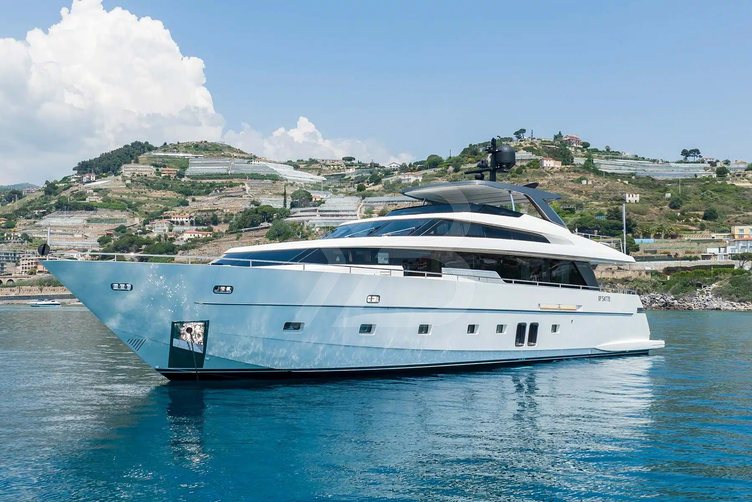 AMAN Yacht - 97ft Sanlorenzo 2017 | YachtBuyer
