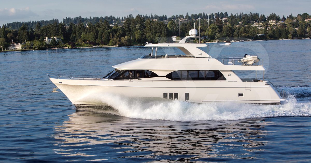 Ocean Alexander 85E Yacht (Mk2, 2014 - 2016) | YachtBuyer