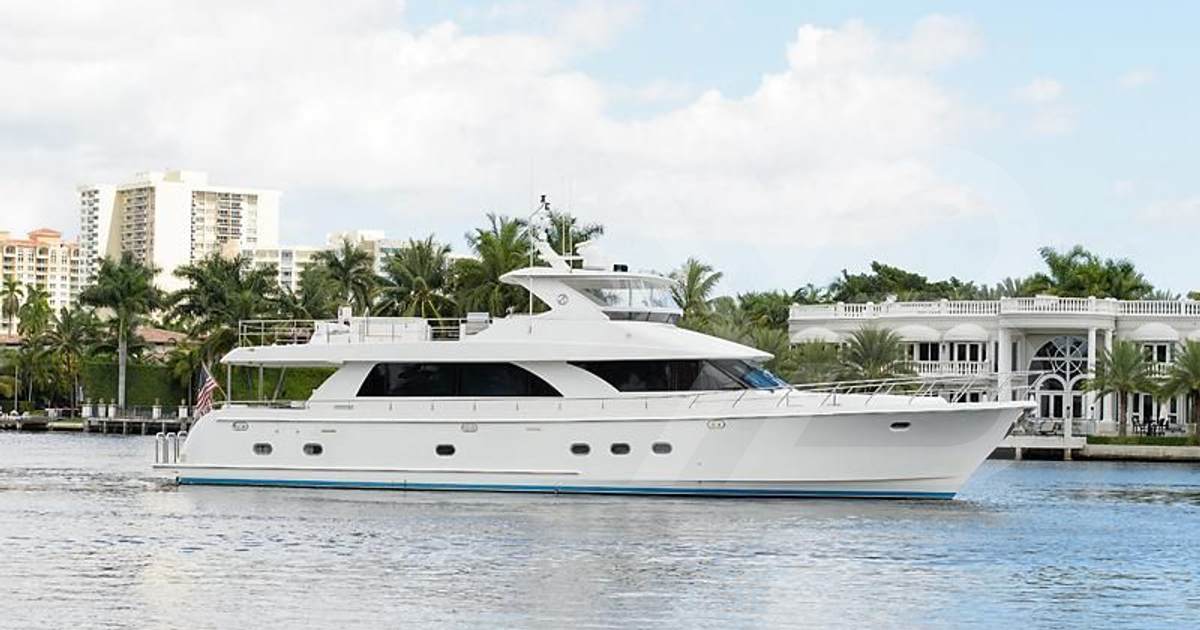 HOKER Yacht - 80ft Ocean Alexander 2010 | YachtBuyer