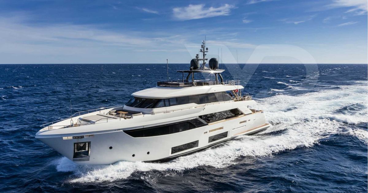 Custom Line Navetta 33 Yacht (Mk2, 2017 - 2026)