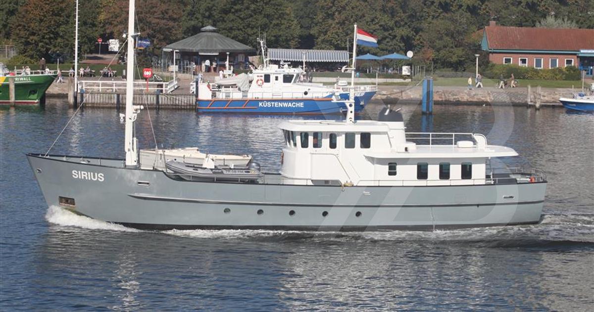 SIRIUS Yacht - 85ft Sinnautic 2010 | YachtBuyer