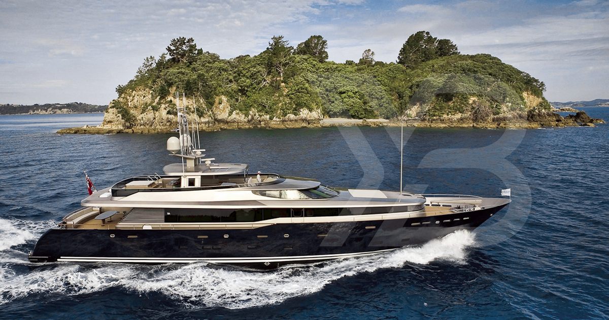 VESPER Yacht - 131ft Alloy Yachts 2009 | YachtBuyer