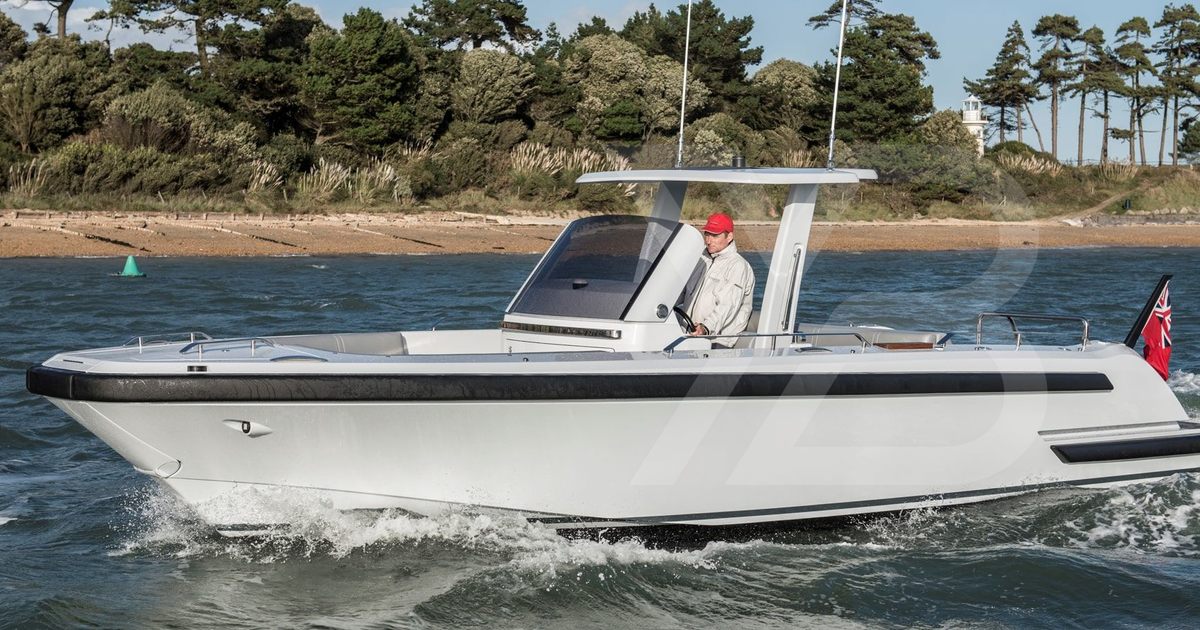 Compass Tenders Utility Tender 9.1M Yacht | YachtBuyer