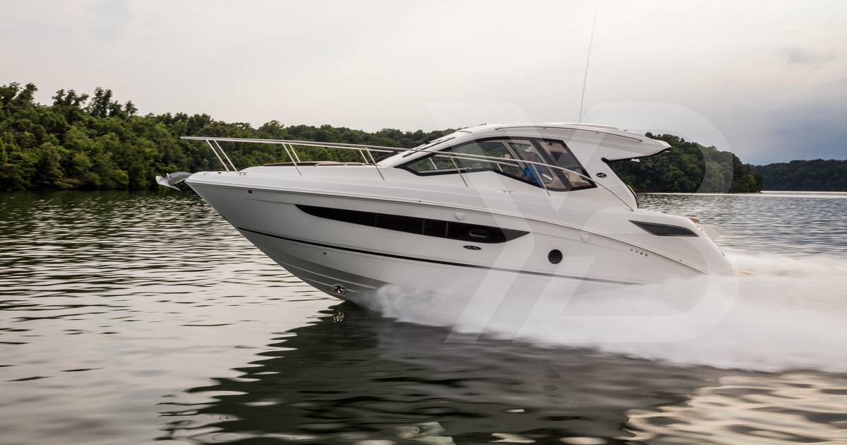 Sea Ray Sundancer 350 Coupé Yacht (2016 - 2021)