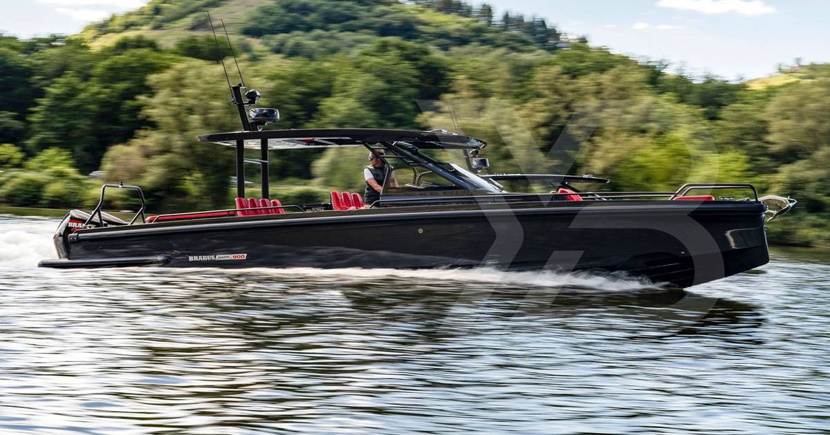 Brabus Marine Shadow 900 Spyder Black Ops Yacht | YachtBuyer
