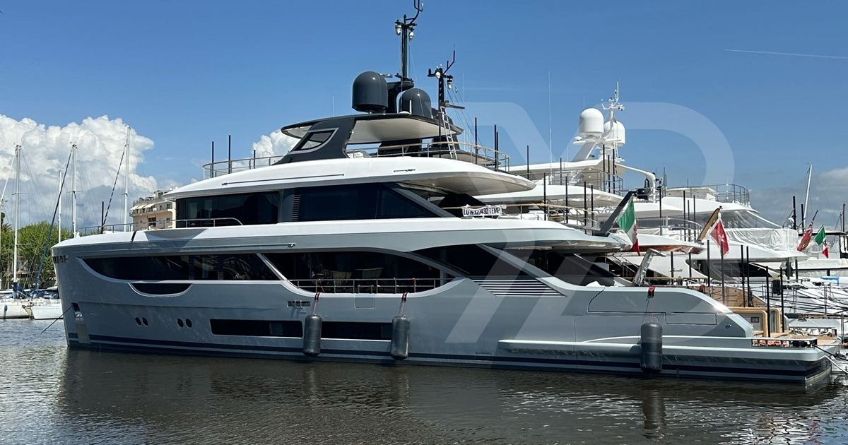 Brand-New Benetti Oasis 34M Listed for Sale Ahead of Summer Season ...