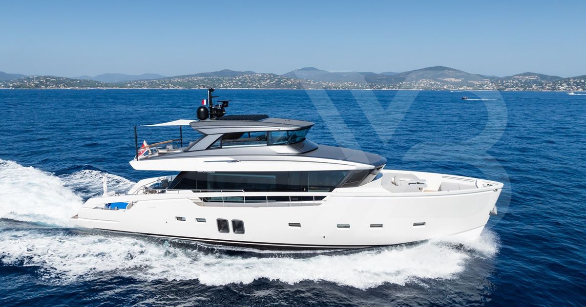 €150K Price Drop on 24m Sanlorenzo SX76 Motor yacht Fitline | YachtBuyer