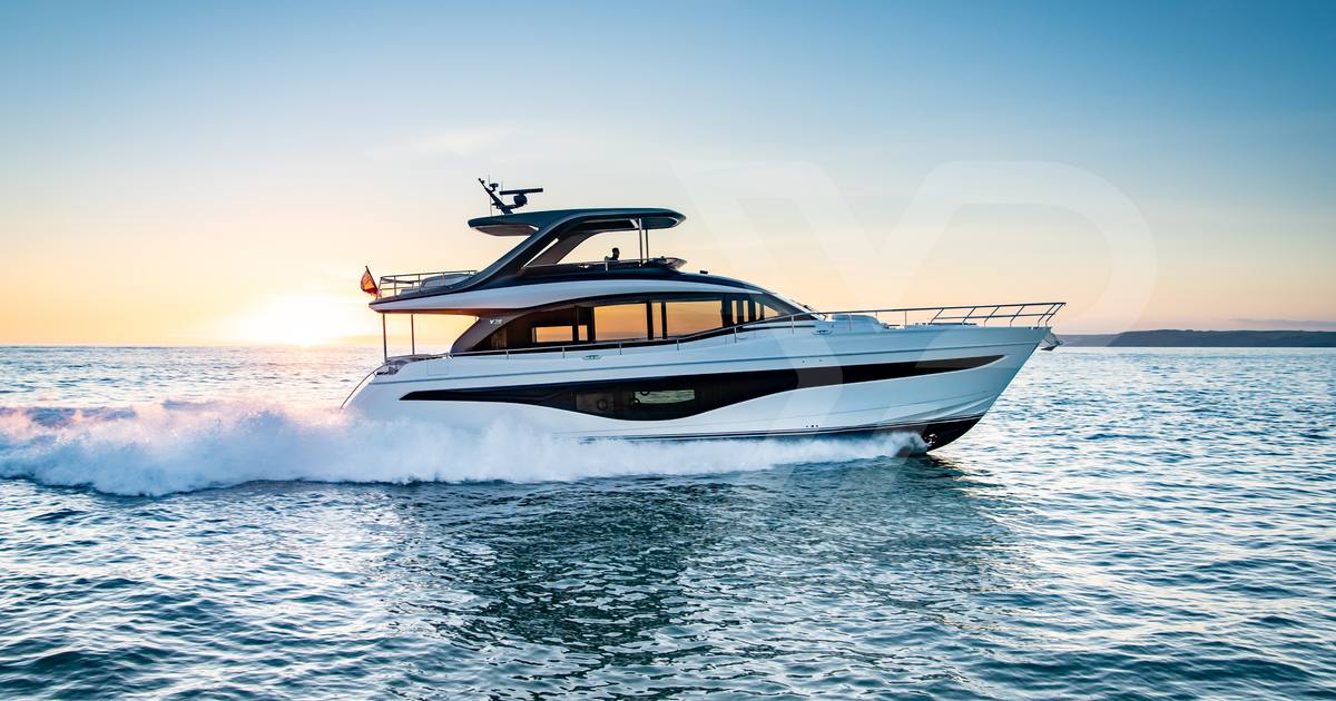 Princess Y72 Yacht