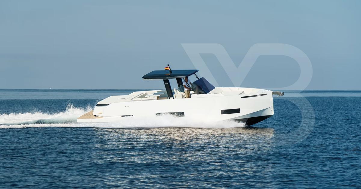 De Antonio D42 Open Boat