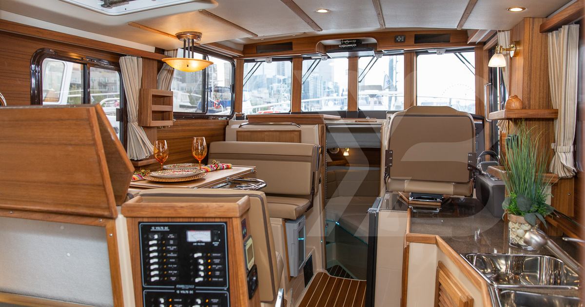Ranger Tugs R-31 CB Review & Full Video Tour
