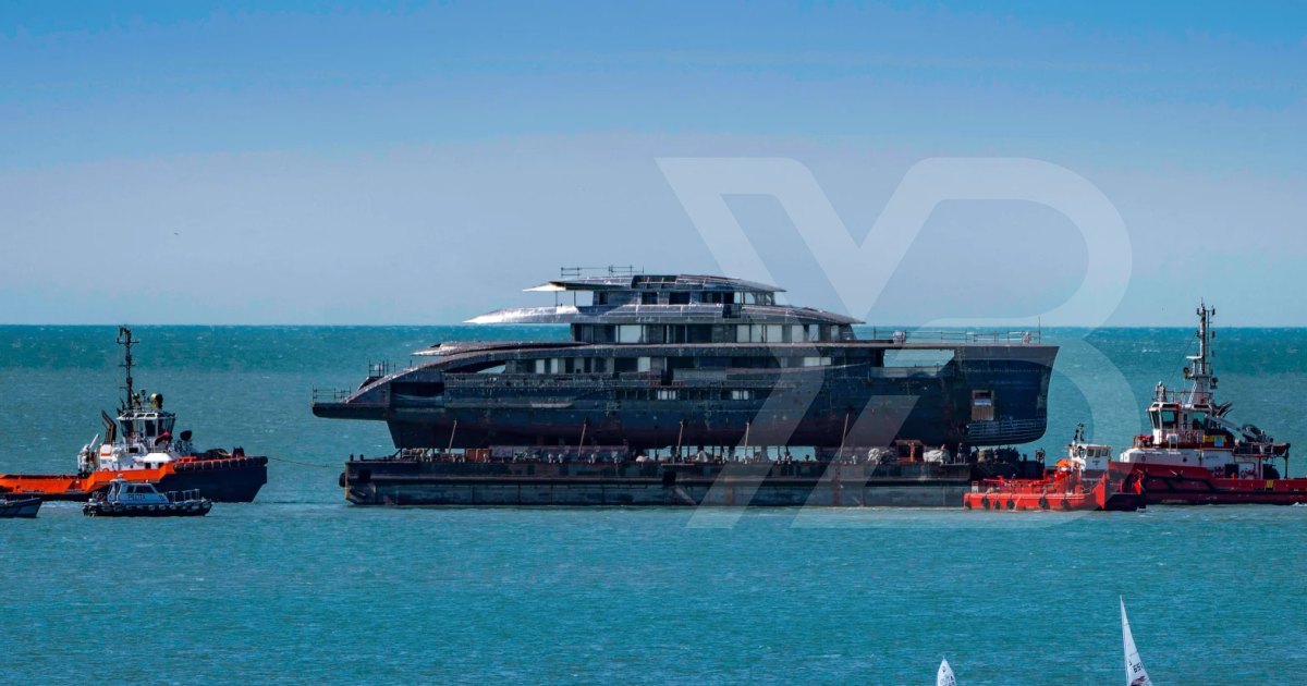 CRN Project Maranello moves to Ferretti Group Superyacht Yard ahead of ...