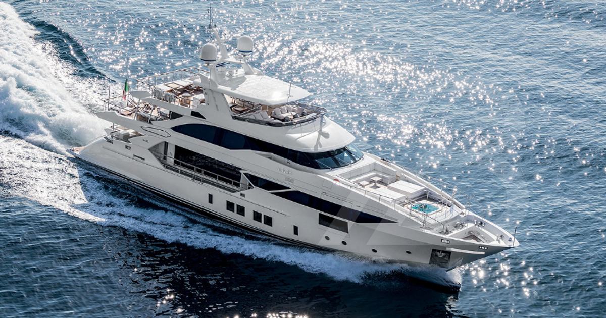 Double Fast 125 Launch | YachtBuyer