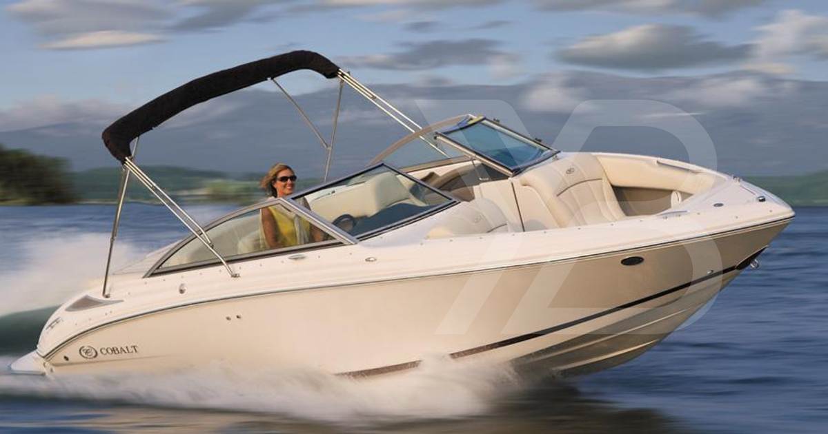 Cobalt 222 Boat (2010 - 2014)