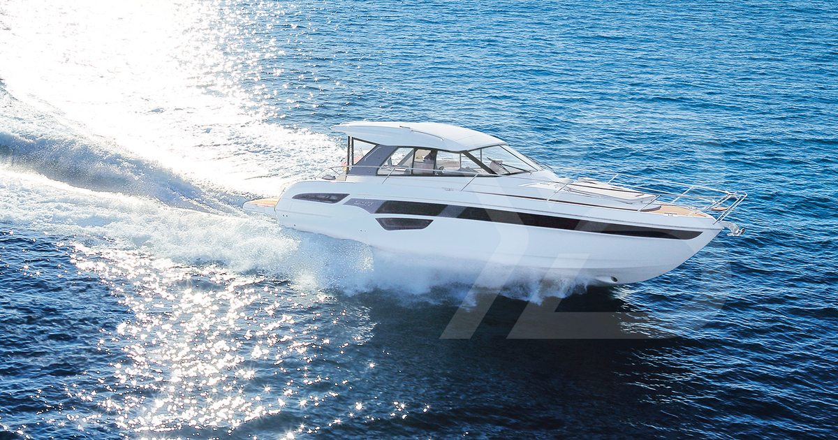 Bavaria S45 Coupé Boat