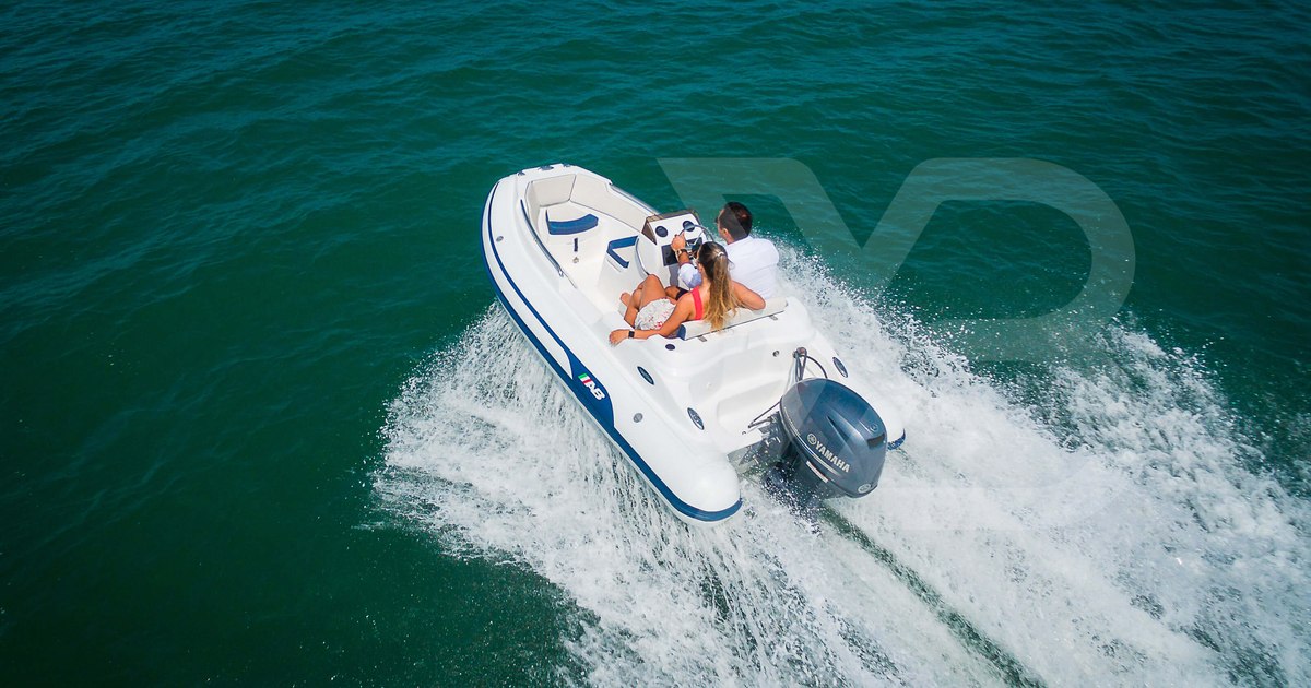 AB Nautilus 12 DLX Yacht | YachtBuyer