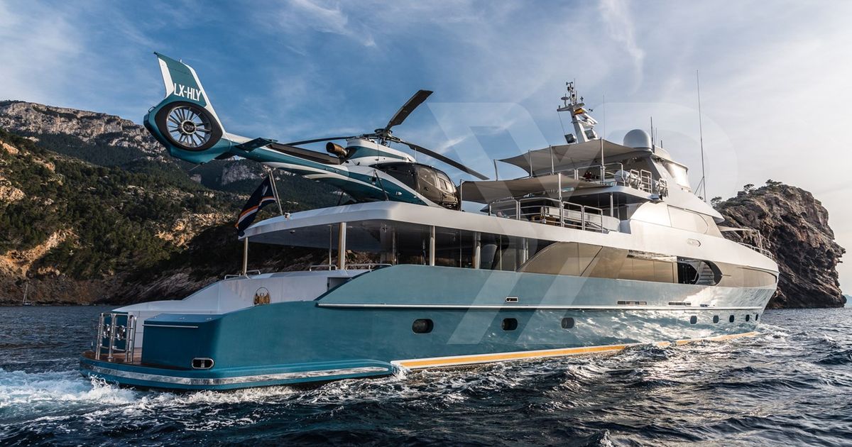 FLYING MANTA Yacht - 43m (140ft) NQEA Yachts 2004 | YachtBuyer