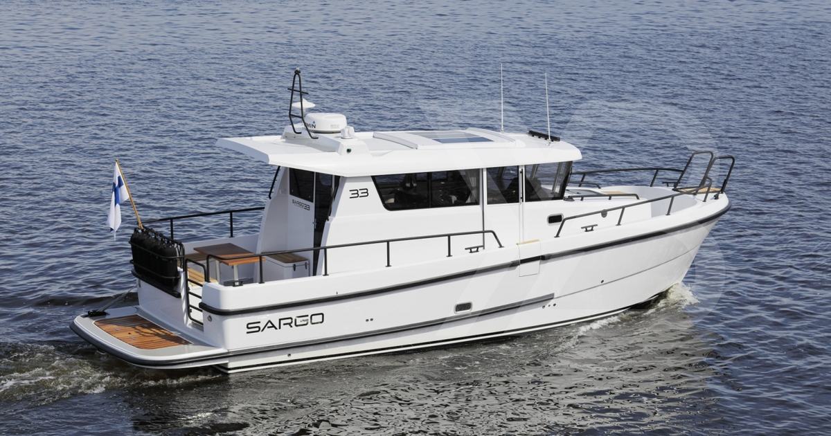 Sargo 33 Boat