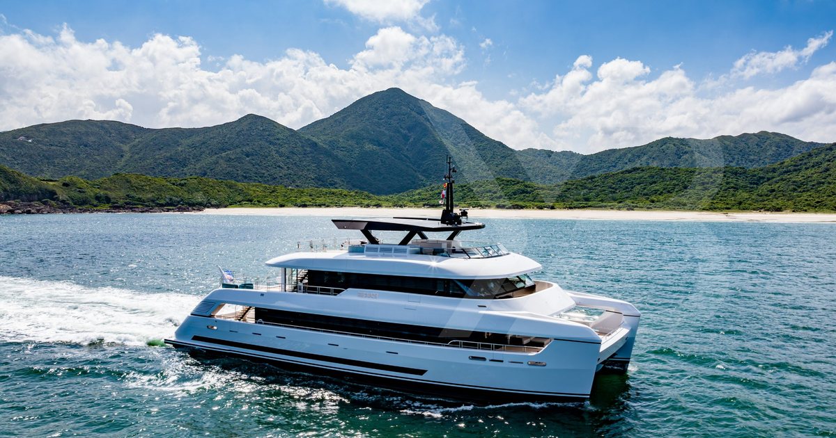 Silver SPACECAT 36M Catamaran | YachtBuyer