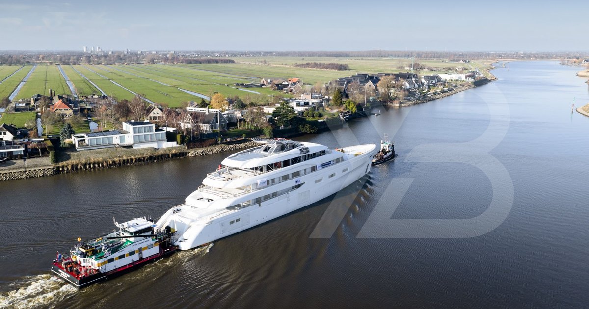 WATCH: 83m Feadship Project 829 Superyacht Spotted for First Time Ahead ...