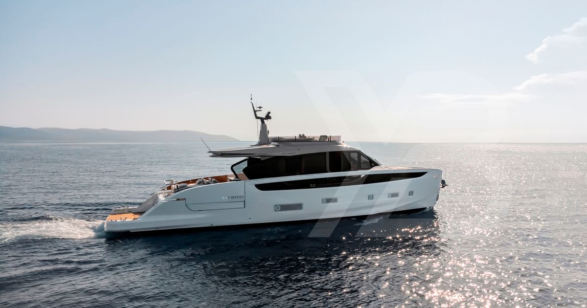 Azimut Seadeck 7 Review & Full Video Tour