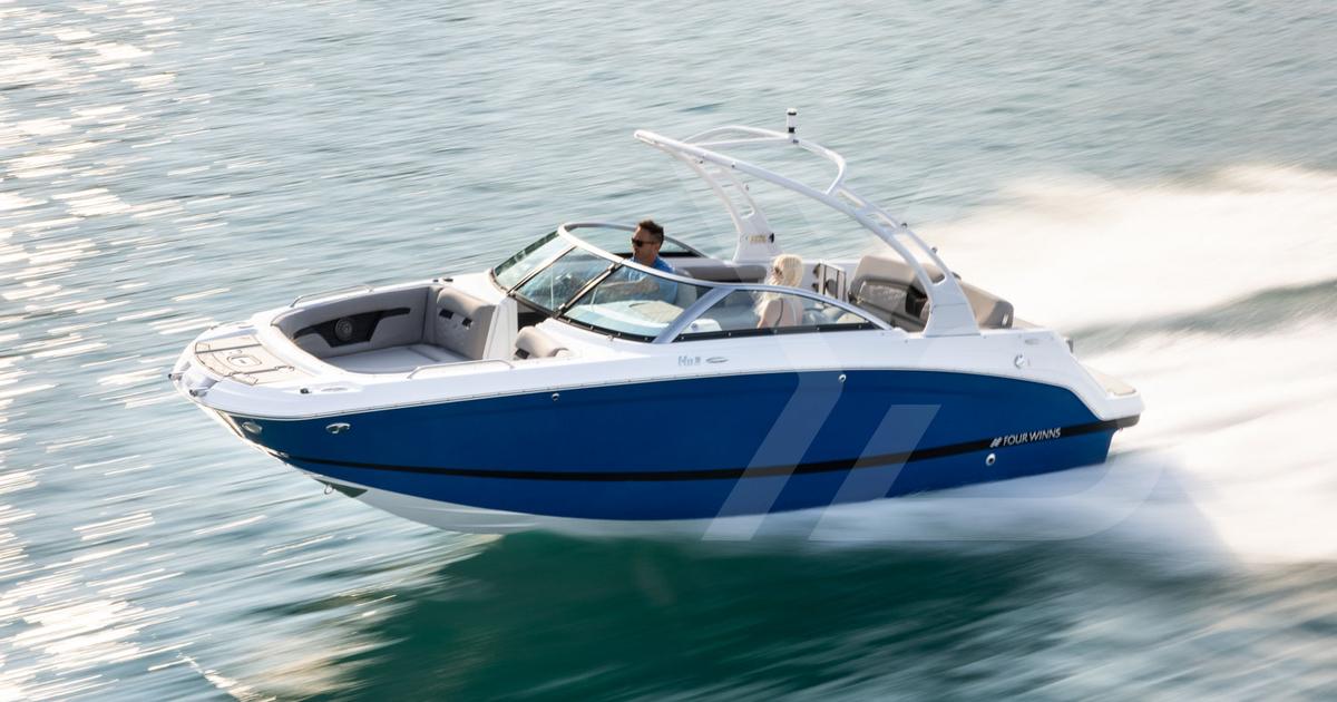 Four Winns HD3 Boat