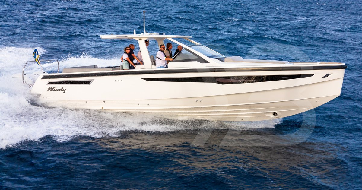 Windy SR44 SX Boat