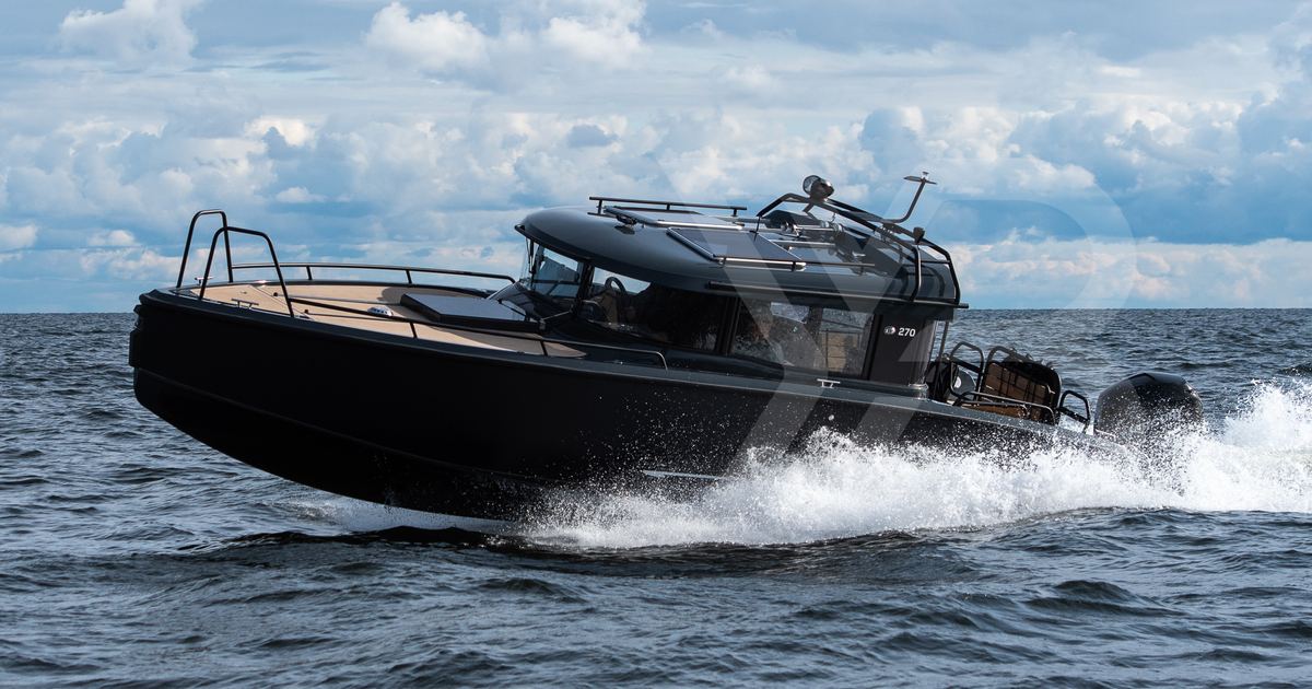 XO 270 Front Cabin Outboard Boat | YachtBuyer