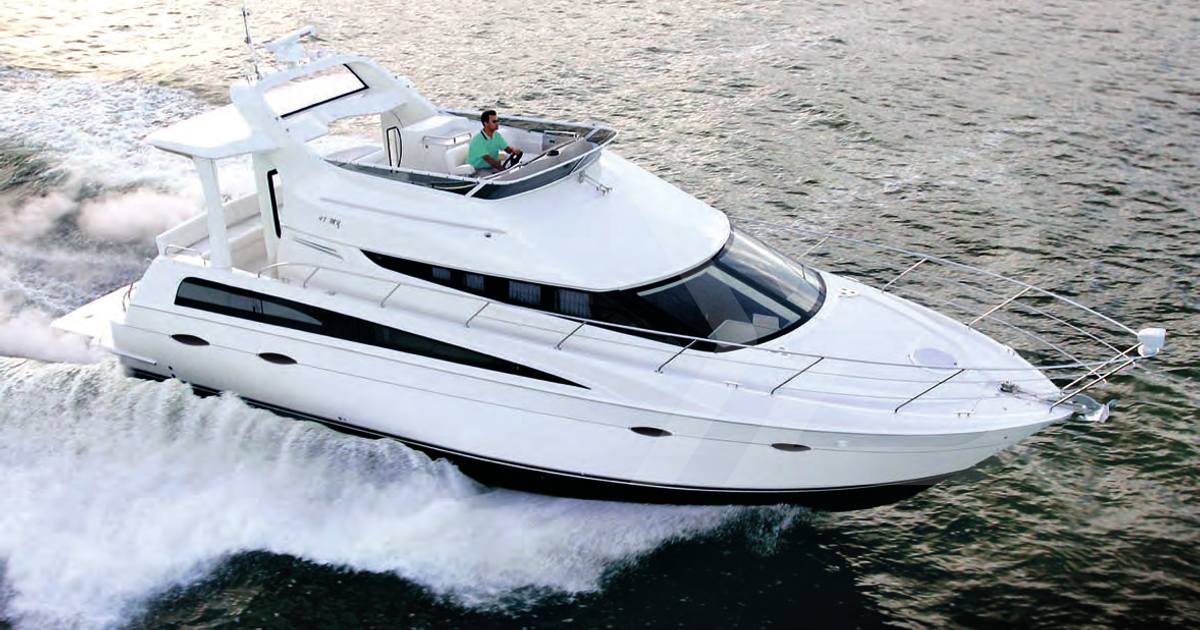 Carver 47 Motor Yacht (2008 - 2009) | YachtBuyer