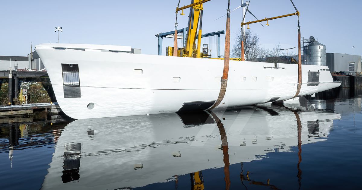 Most recent Martinique hull arrives for outfitting at Moonen Yachts ...