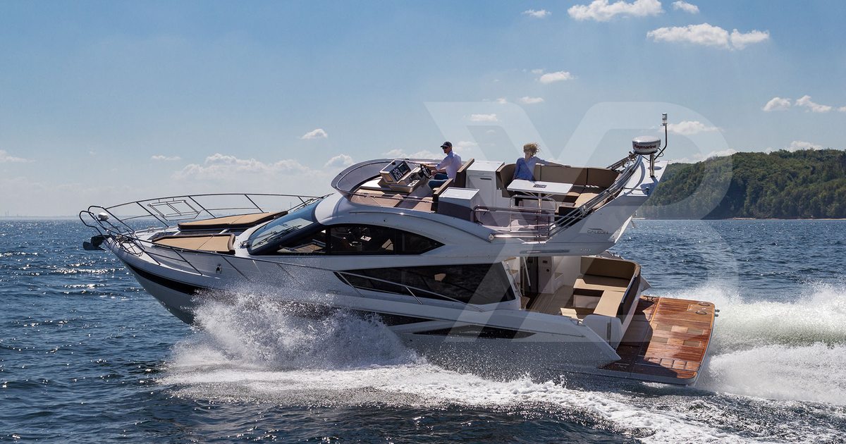 What is a Flybridge Yacht? | YachtBuyer