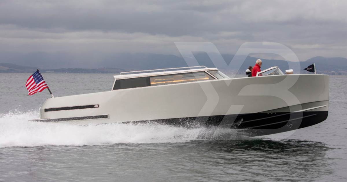 Reliant Yachts X40T Limousine Tender Yacht | YachtBuyer