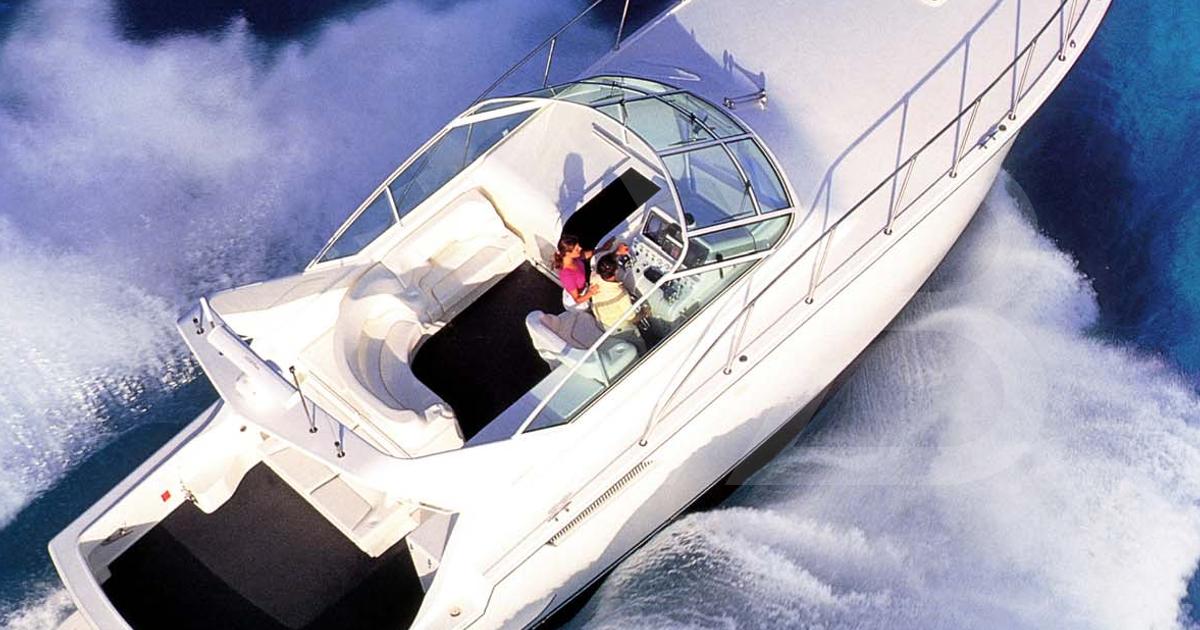 Hatteras 43 Sport Express Yacht (1995 - 1998)