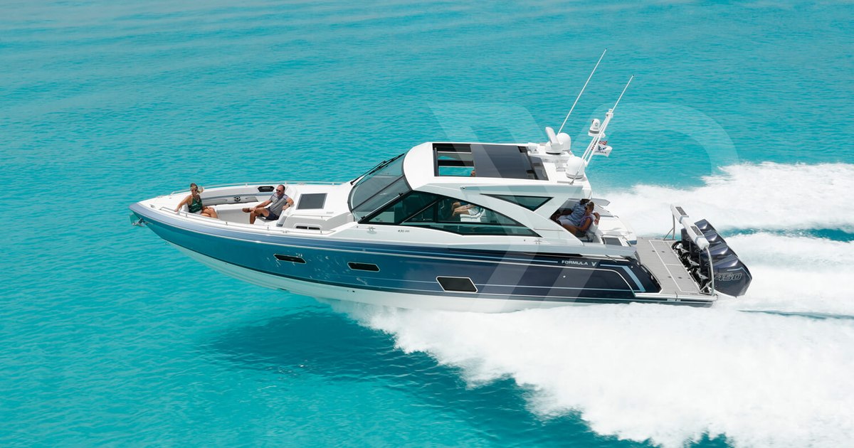 Formula 430 Super Sport Crossover Boat