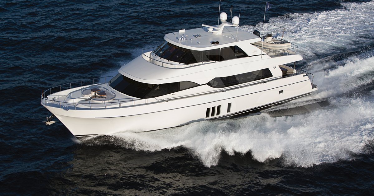 Ocean Alexander 90 Skylounge Yacht (Gen 2, 2016 - 2018)