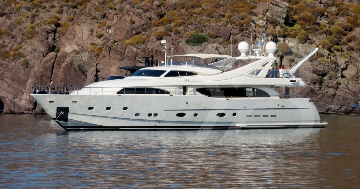 SIS Yacht - 34m (112ft) Custom Line 2006 | YachtBuyer