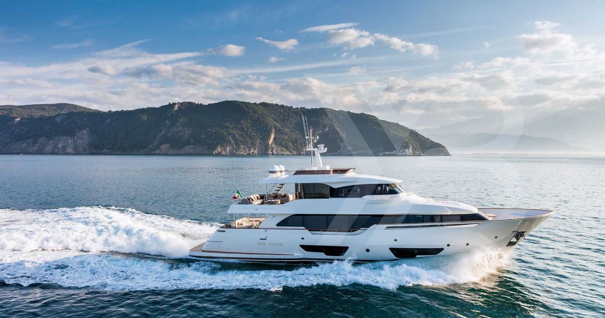 Custom Line Navetta 28 Yacht (2014 - 2019)