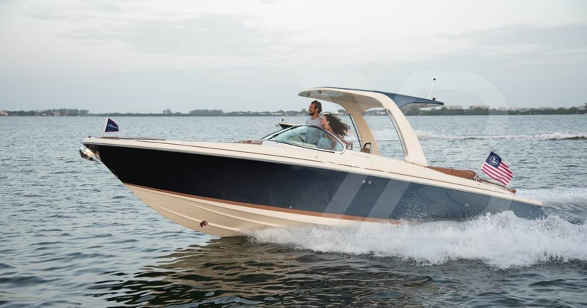 Chris Craft Launch 28 GT Boat | YachtBuyer