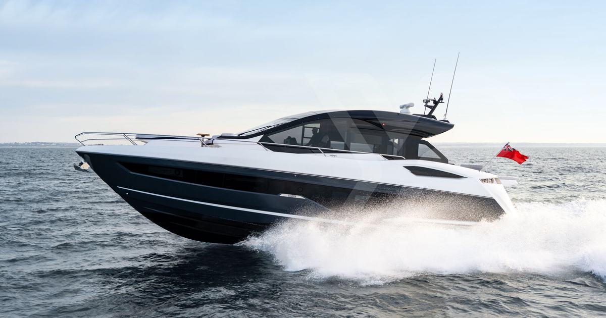 Sunseeker Predator 55 Boat