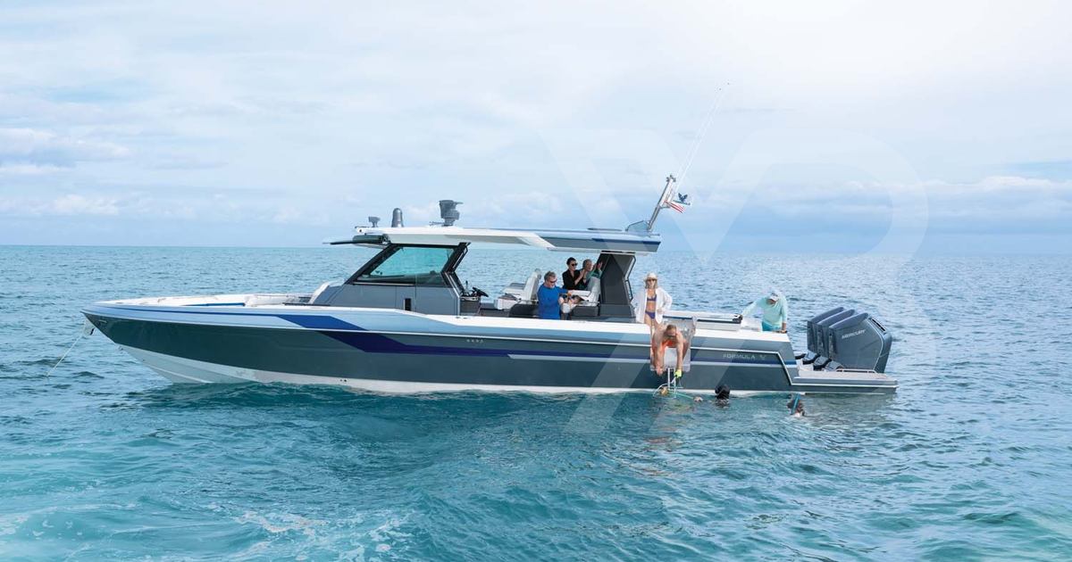 Formula 457 Center Console Sport Boat | YachtBuyer