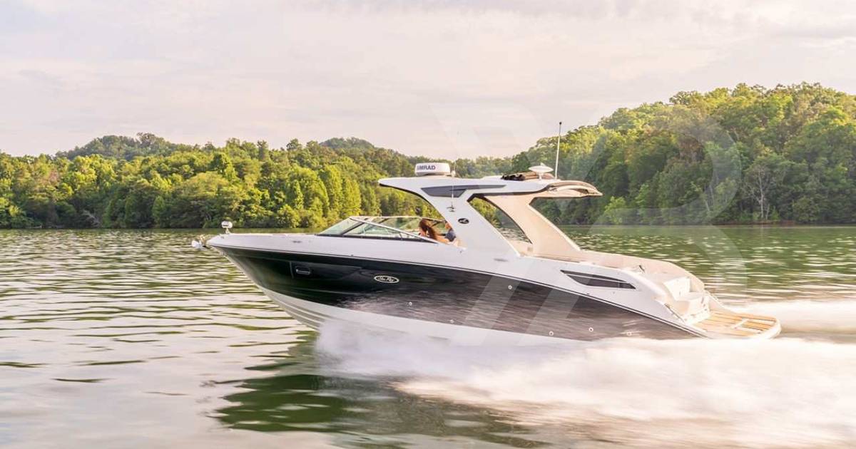 Sea Ray SLX 350 Boat | YachtBuyer