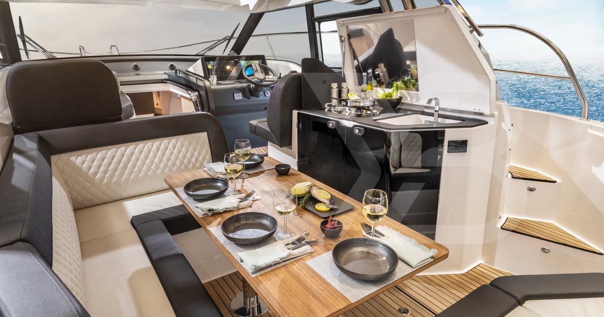 Bavaria SR35 HT Review & Test Drive Video