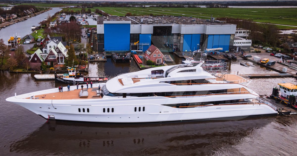 Feadship 819 (aka Project Galina) officially launched | YachtBuyer
