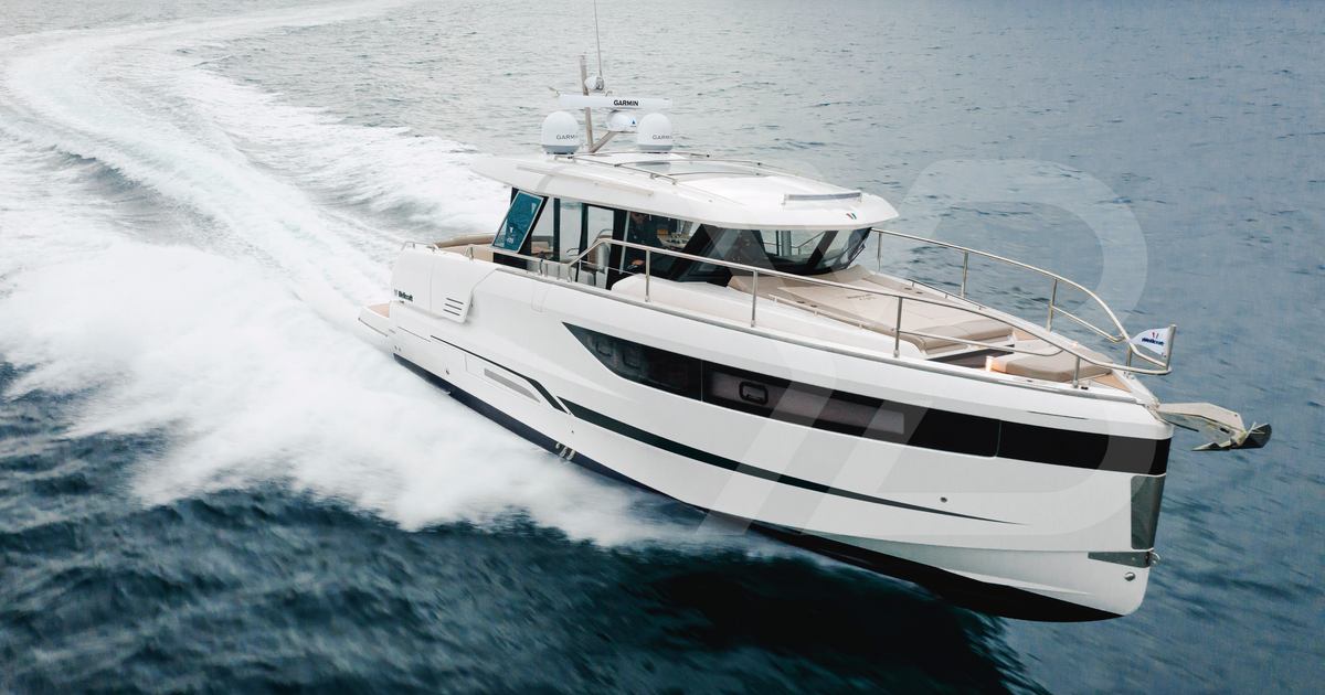 Wellcraft 44 Explorer Boat | YachtBuyer