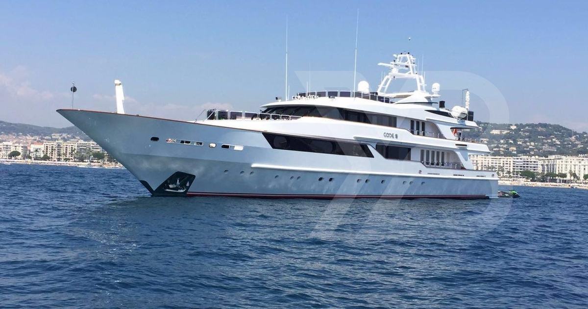 CODE 8 Yacht - 165ft Benetti 1995 | YachtBuyer