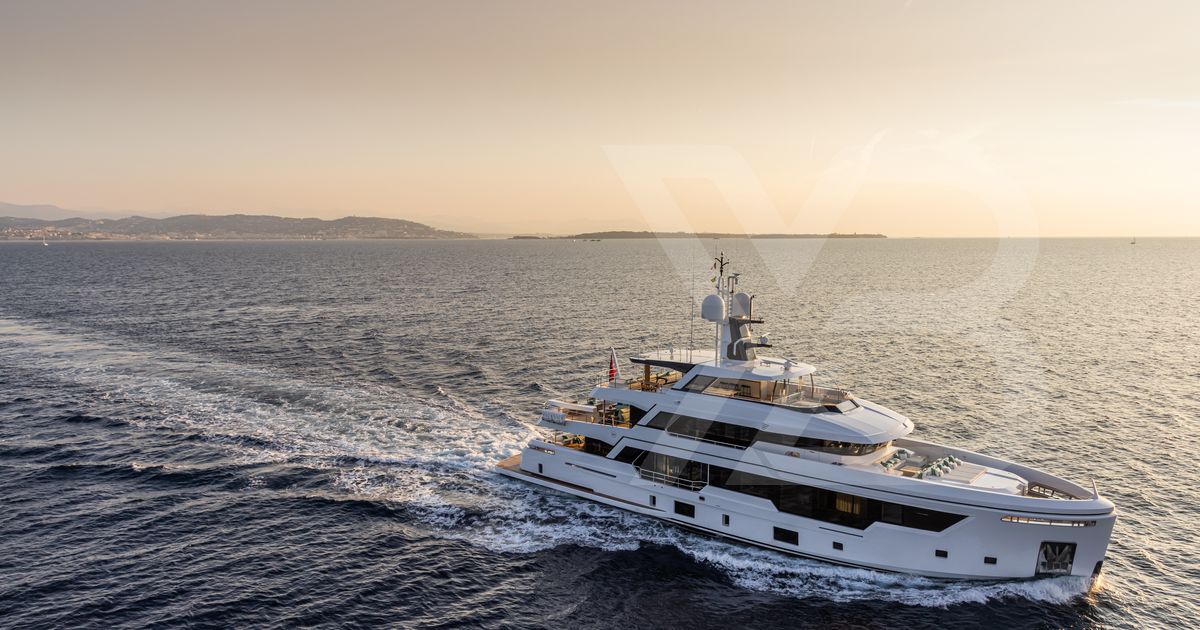 Rosetti Superyachts give a glimpse inside 38m explorer yacht EMOCEAN ...